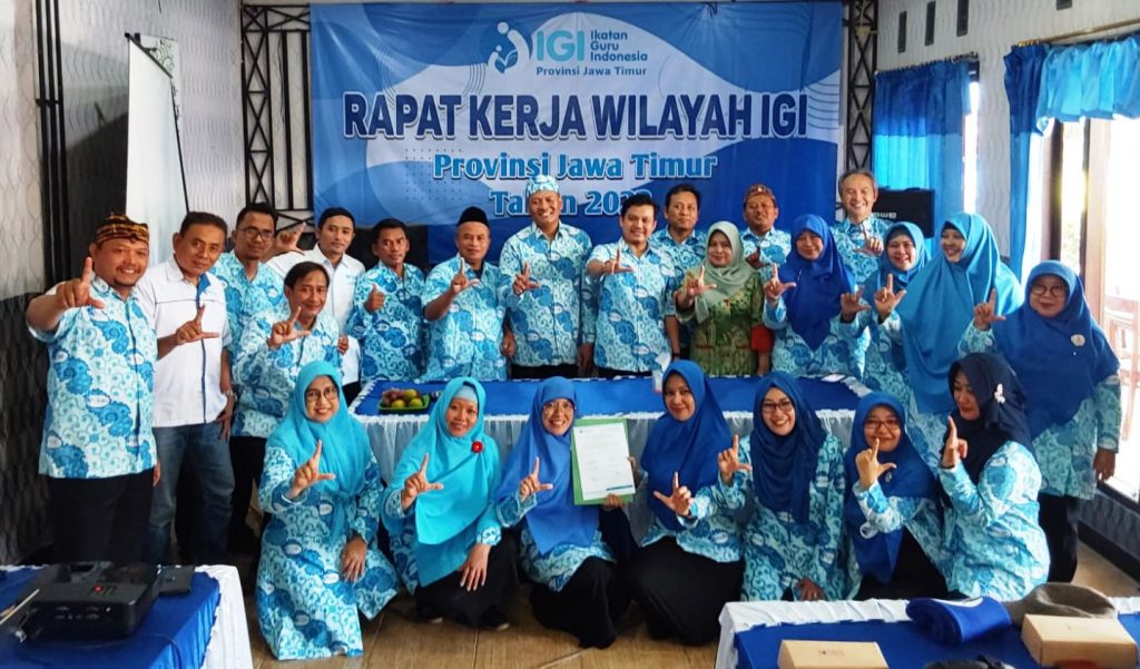 Pengurus Pergantian Antar Waktu ke-2 IGI Jawa Timur Dilantik - Ikatan Guru Indonesia